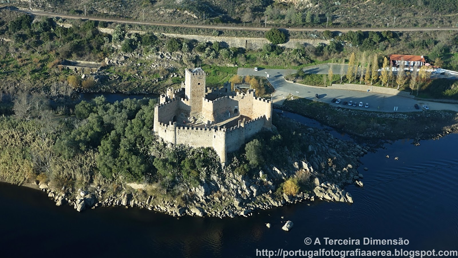 A Terceira Dimensão: Castelo de Almourol