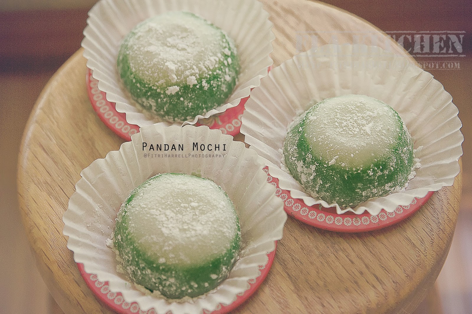 fla-kitchen: Pandan Mochi