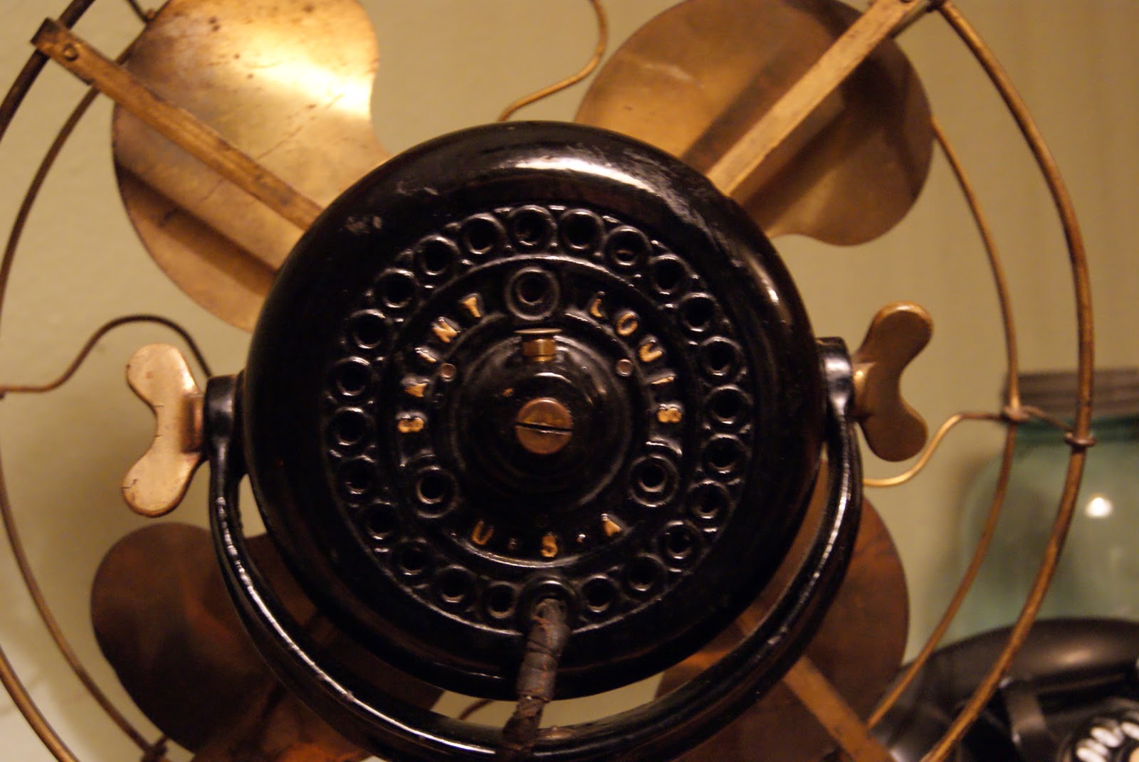 Brass and Iron: An antique fan collecting blog