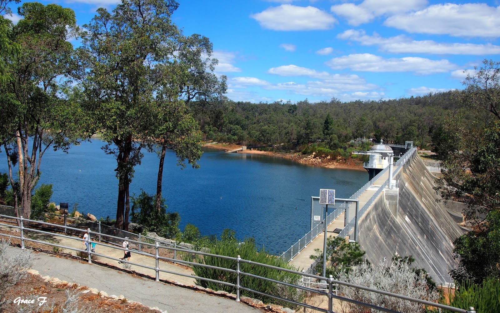 Perth Daily Photo : C.Y. O'Connor.. Mundaring Weir.