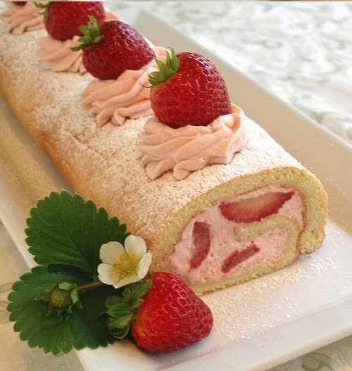 Strawberry Roulade with Strawberry Whipped Cream Filling | Easy Recipes ...