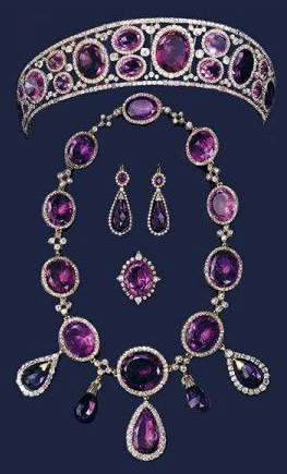 Königliche Juwelen: Queen Marys Amethyst Parure