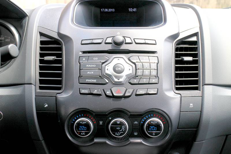 Review: 2013 Ford Ranger Wildtrak 3.2 | CarGuide.PH | Philippine Car ...