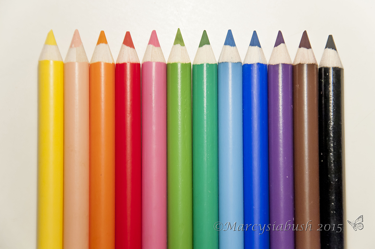 Artystyczne Ciekawostki Marcysibush: Kredki Bambino - czyli produkt Polski