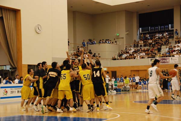 English House: Inter-High-School Basketball Championship 2011