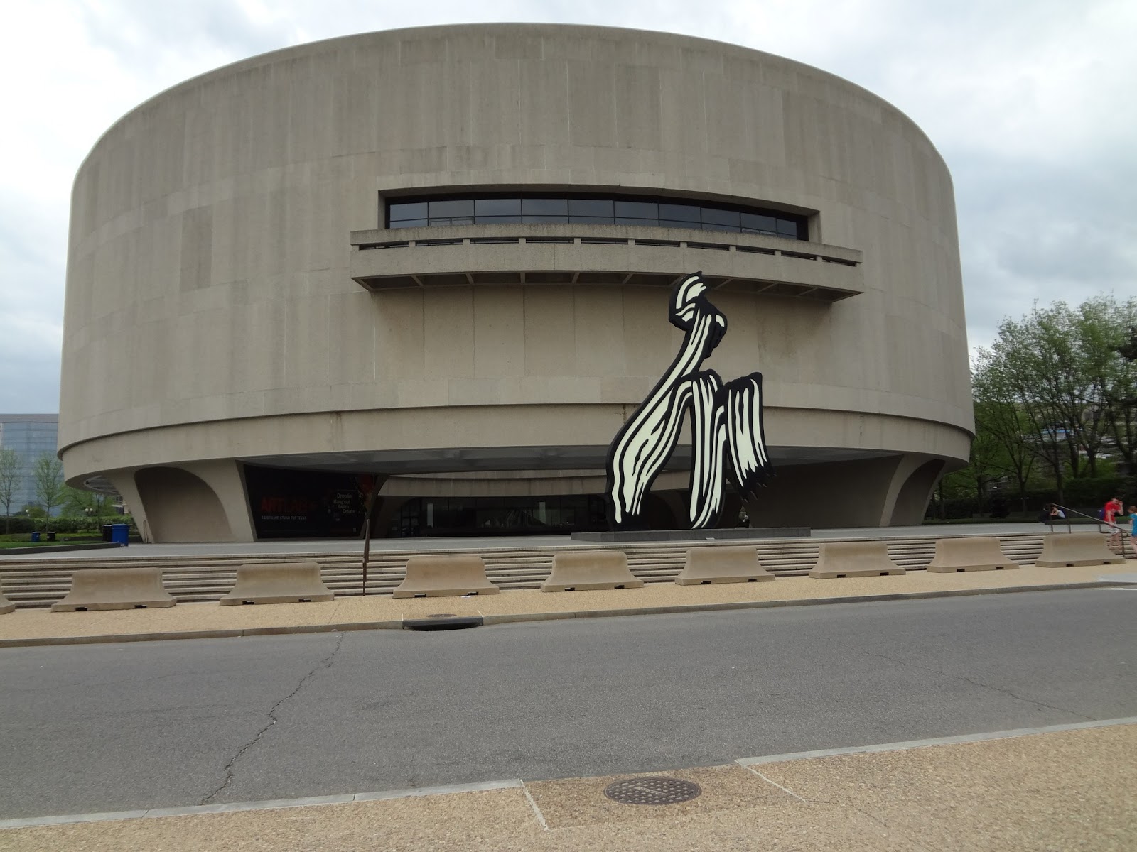 Art Thoughts by Zmakey: Hirshhorn Museum-Washington D.C.