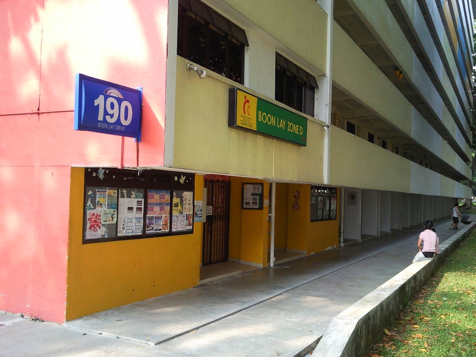 A Day In SG: Boon Lay Drive Blk 185 Flea Market Booking Info 2014