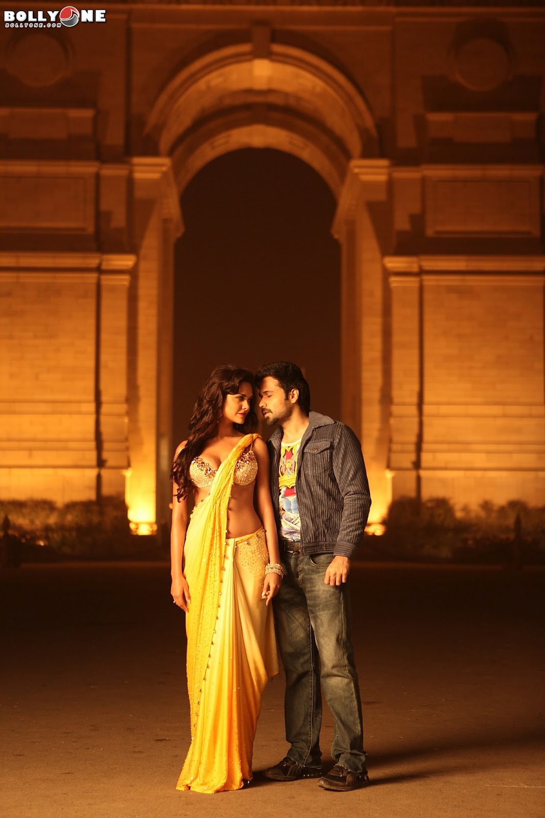 Wallpaper India: Esha Gupta at Jannat 2 Movie Wallpapers