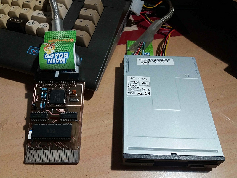 IDE64 News: Floppy drive TIB PLC DD-001 / Drive 2001