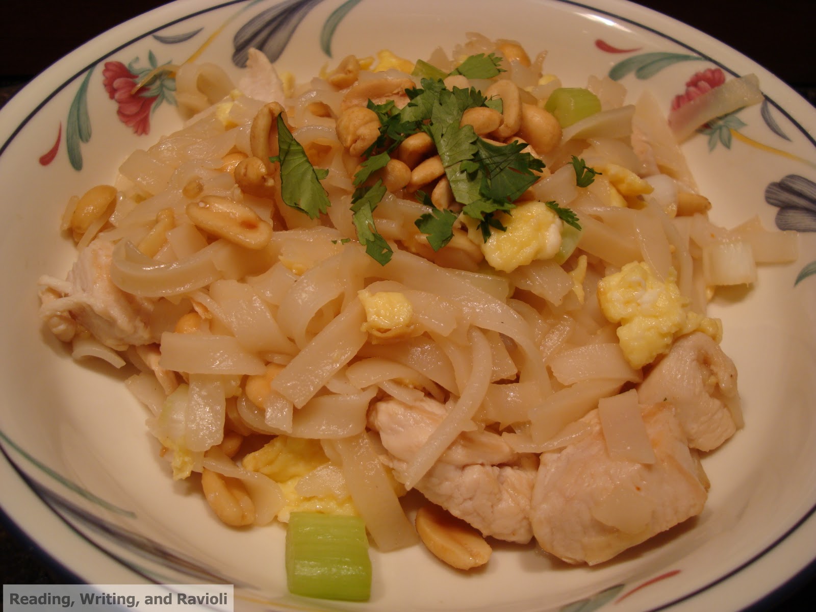 Reading, Writing, and Ravioli: Recipe: Pad Thai