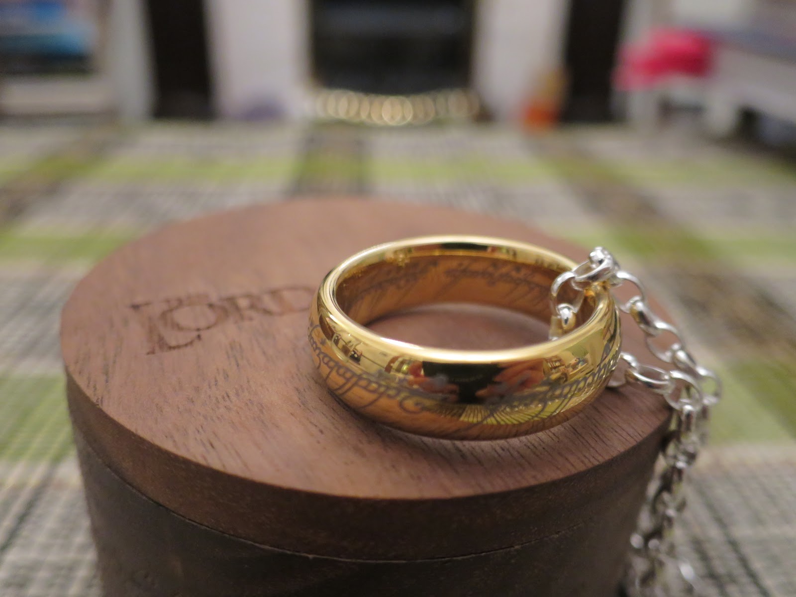 Crumpet: WETA Lord of the Rings The One Ring prop replica