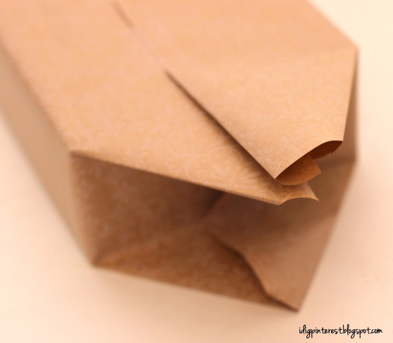 How to Wrap a Pretty Gift in 5 Minutes or Less - I Dig Pinterest