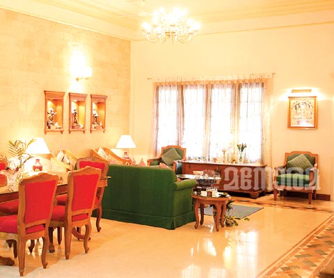 Latest Film News Online, Actress Photo Gallery: Jayaram home pictures ...