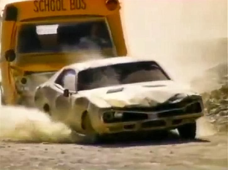 The Bloody Pit of Horror: Wheels of Terror (1990)