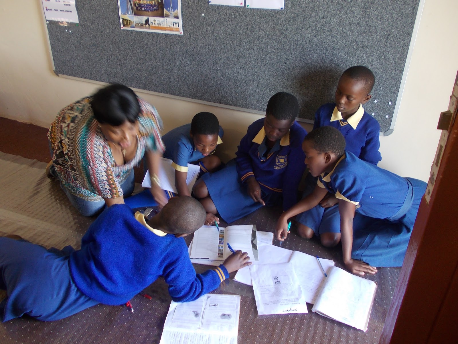 Inqolayolwazi Primary School: Gallery