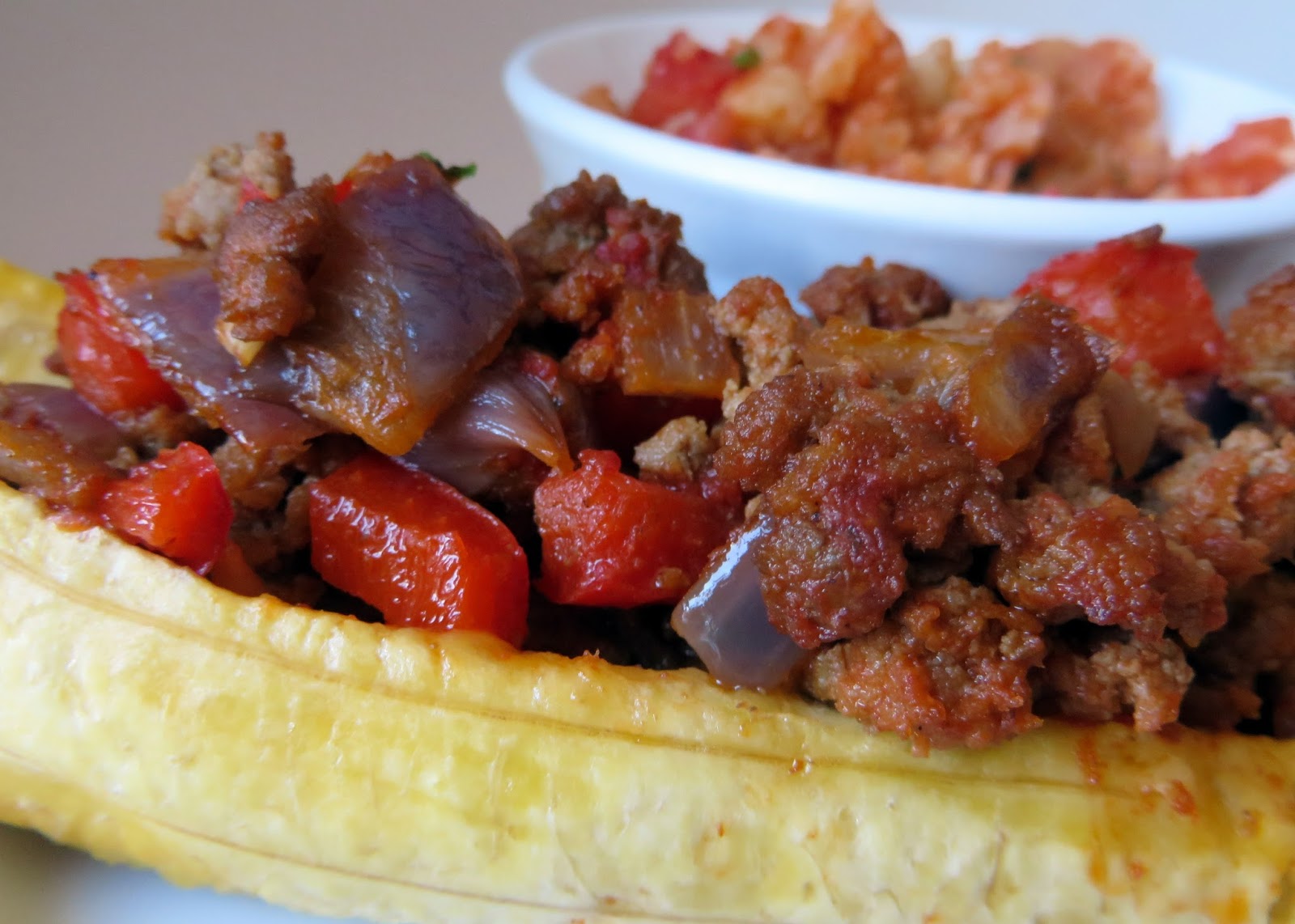 fitfullydelicious: spicy stuffed plantains