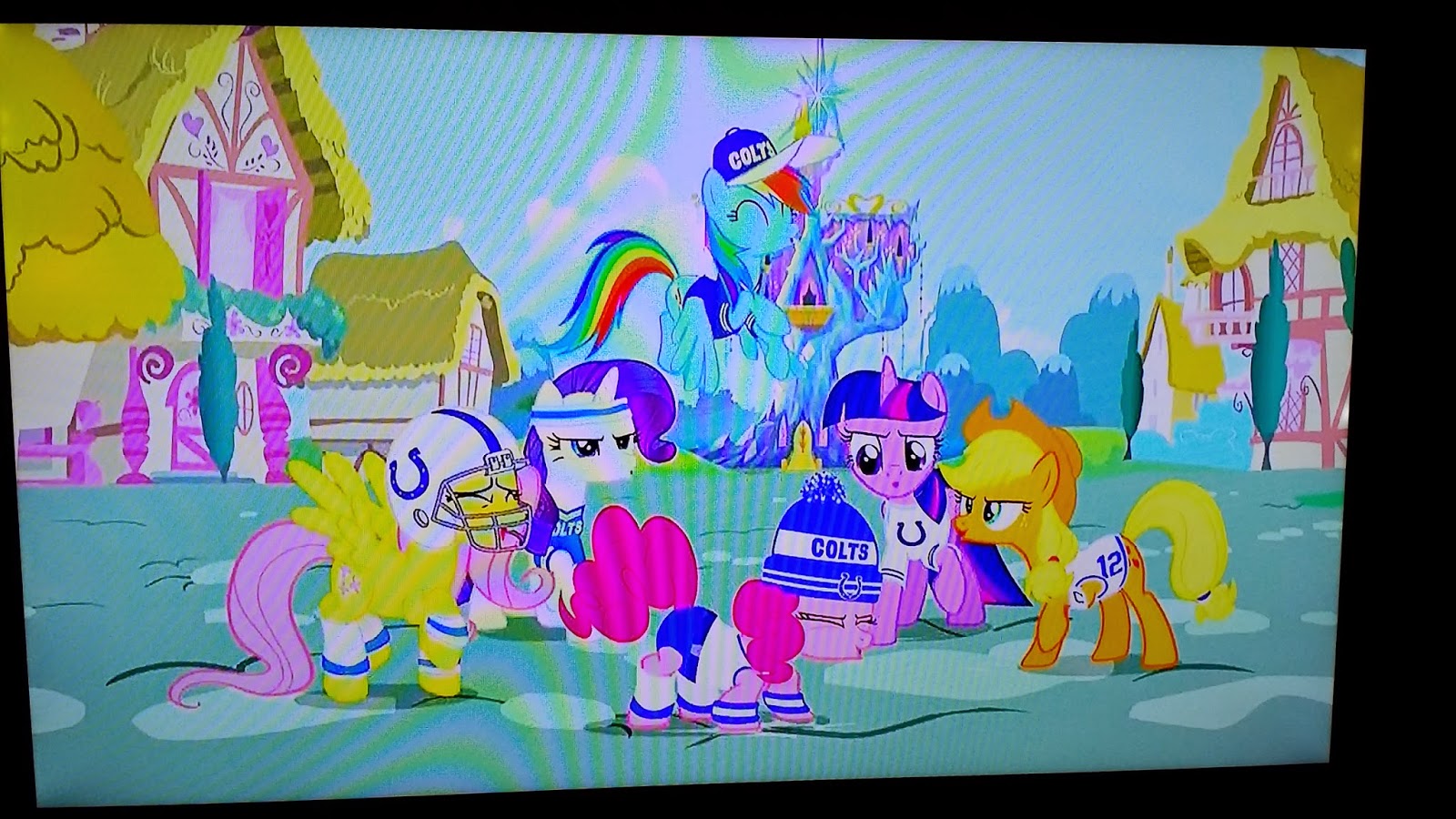 Equestria Daily - MLP Stuff!: Ponies in the Superbowl!