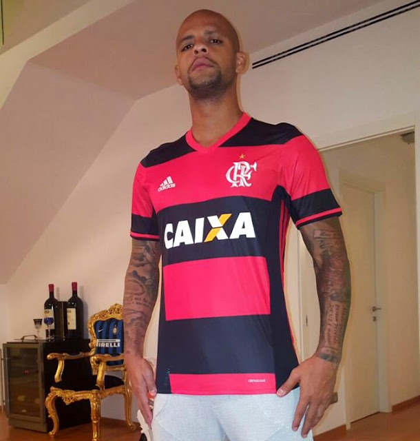 Foto De Felipe Melo Com A Camisa Do Flamengo Vaza Flamengo Resenha