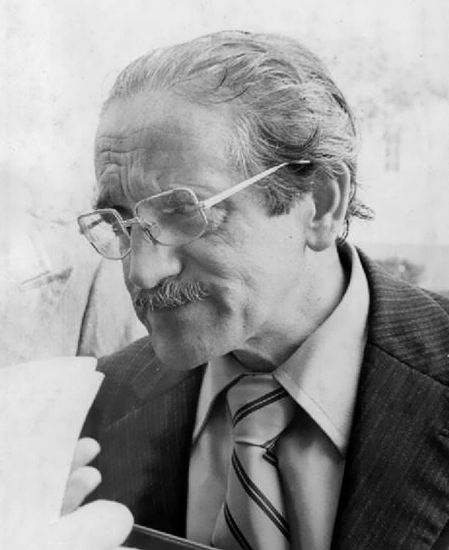 ΦΙΛΟΣΟΦIΑ: Luis Jaime Cisneros: La sociedad que no lee no hace futuro.