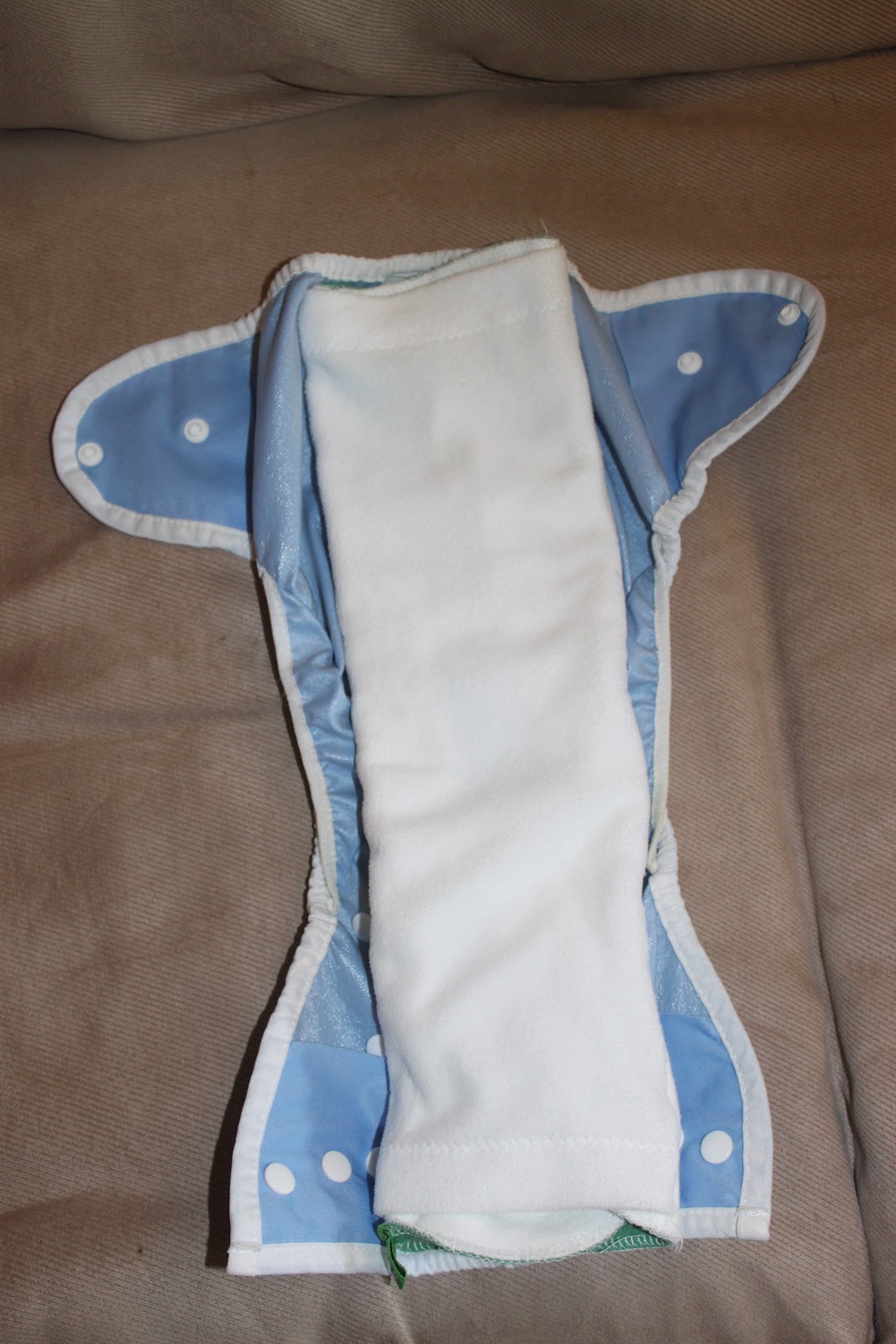Cloth Diaper Addiction: Bunzuke Cloth Convertabunz - Review