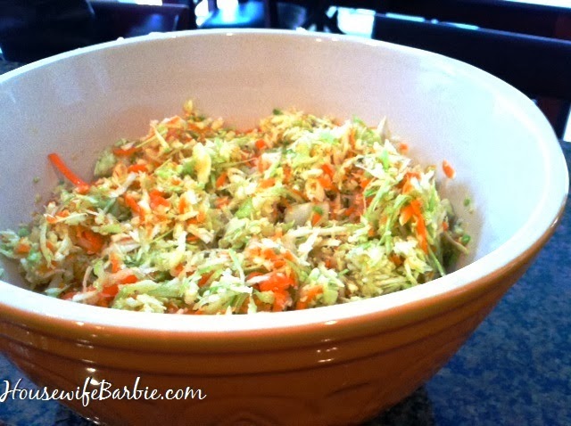 An American Housewife: Quick and Easy Cabbage Salad