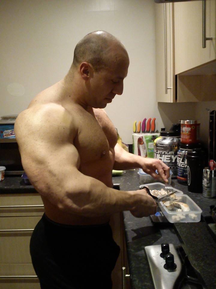 Worldwide Bodybuilders: Raging British bull Rob Cannon