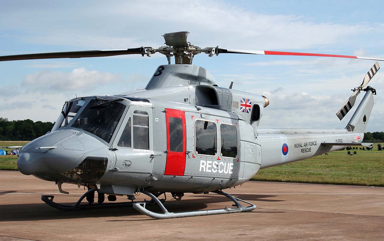 nhungdoicanh: Bell 412