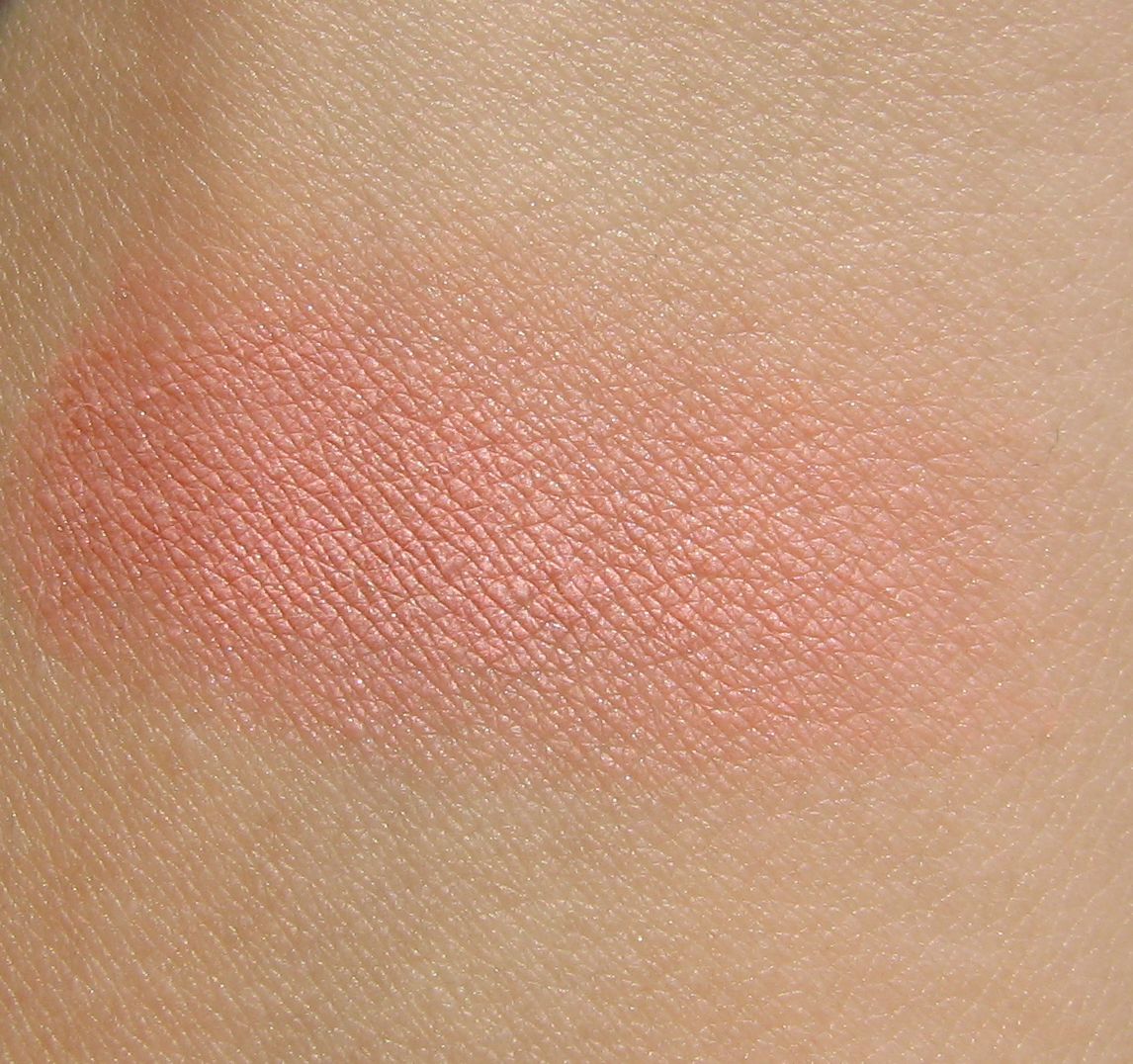 SuperNova Kozmetika: Essence Floral Grunge rumenilo