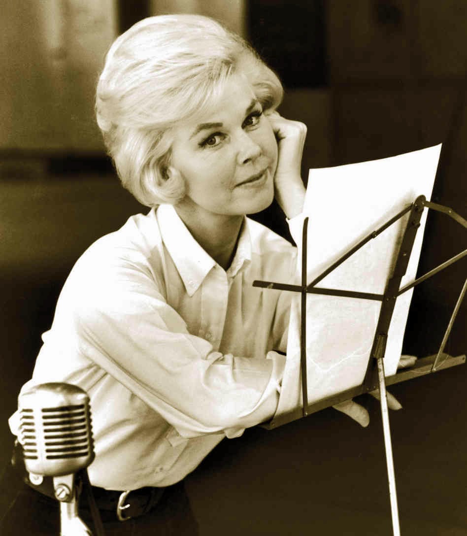 Laura's Miscellaneous Musings: Happy 90th Birthday, Doris Day!