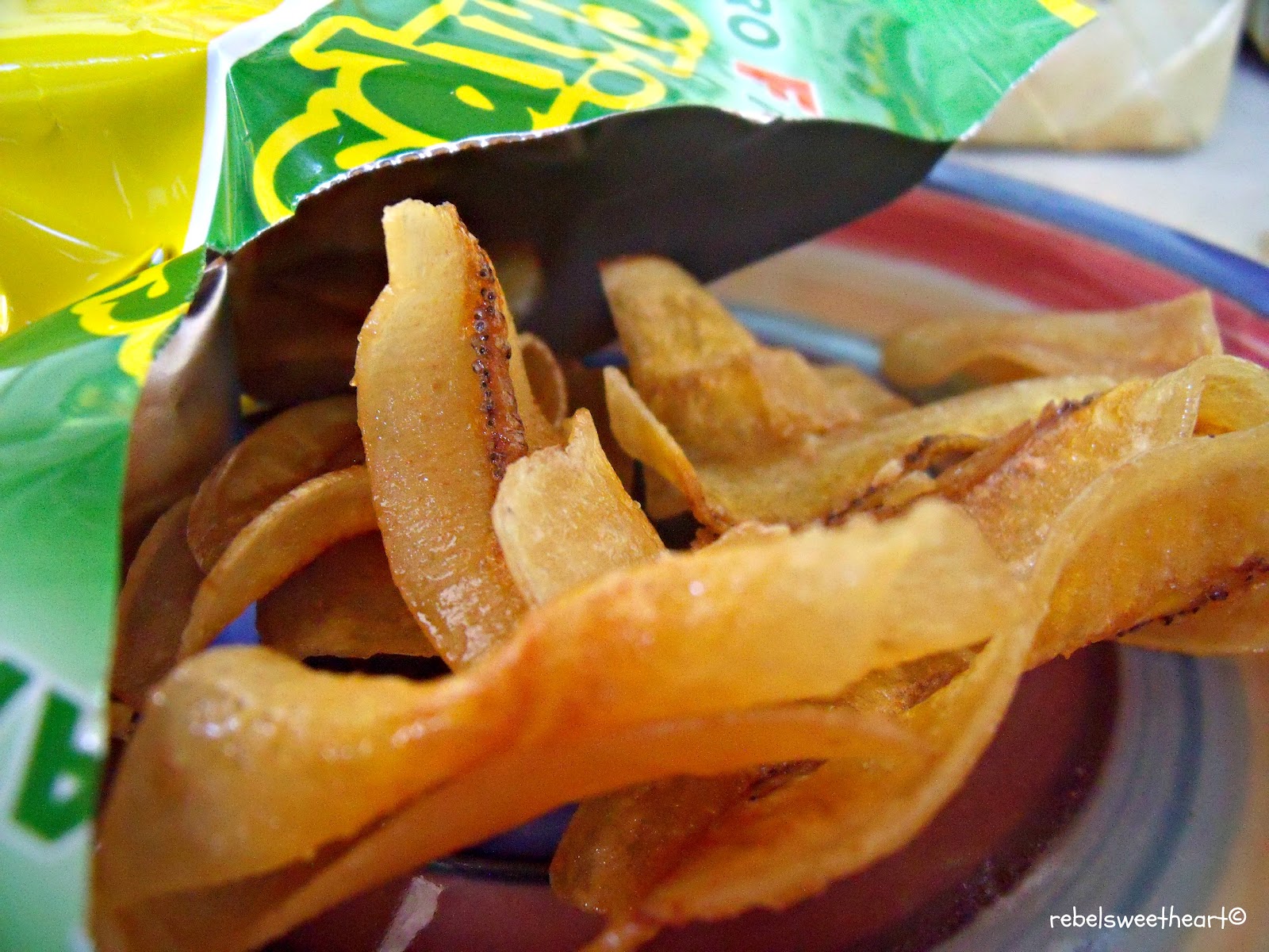 The Rebel Sweetheart.: Spotlight | Sabanana Chips.