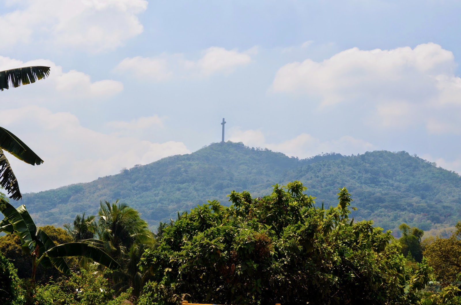 H E L L O ♥ K I M M Y : Exploring the History of Mt. Samat in Bataan