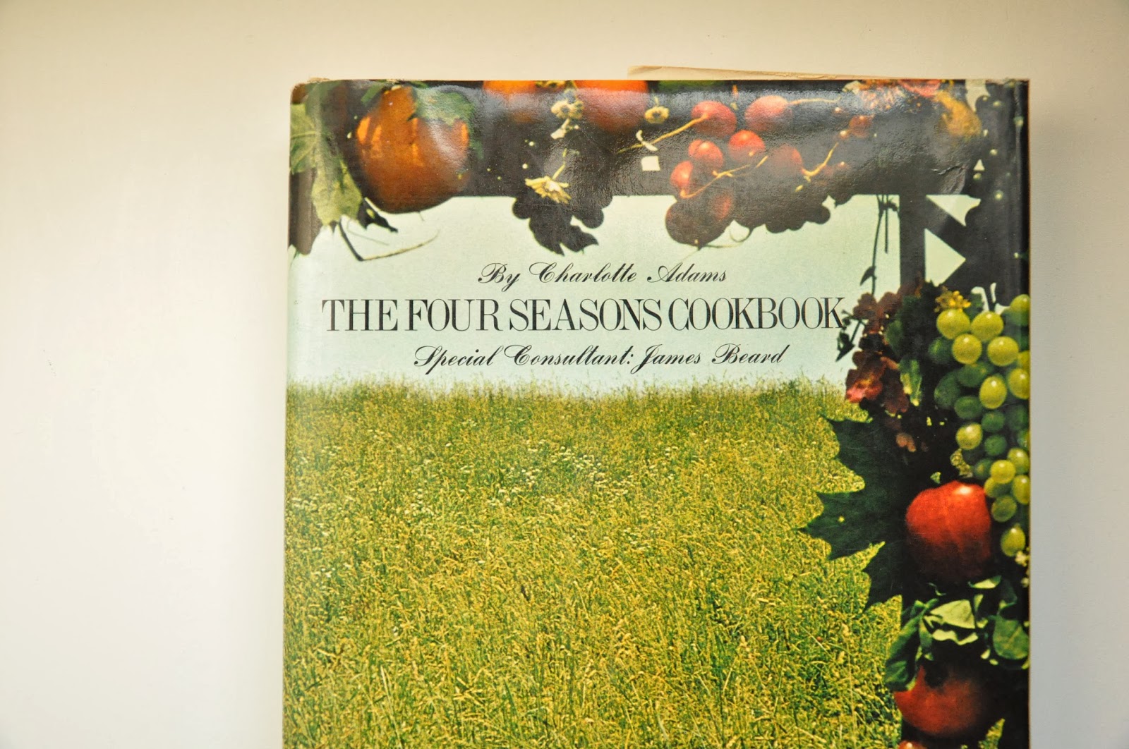 本と木: 『The Four Seasons Cook Book』