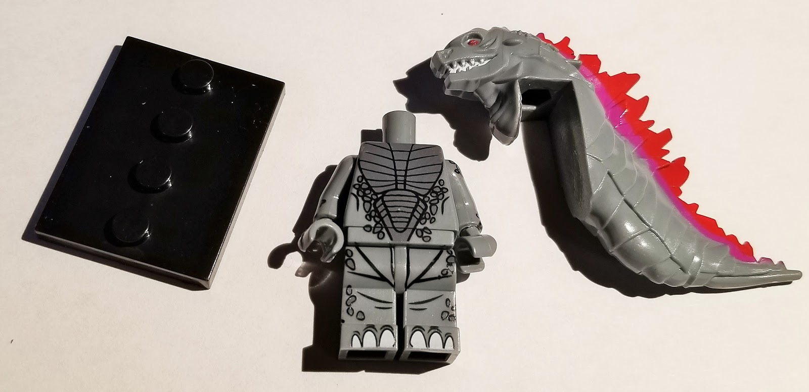 Studded Plate: Review: Action Figure Therapy's Godzilla Clones