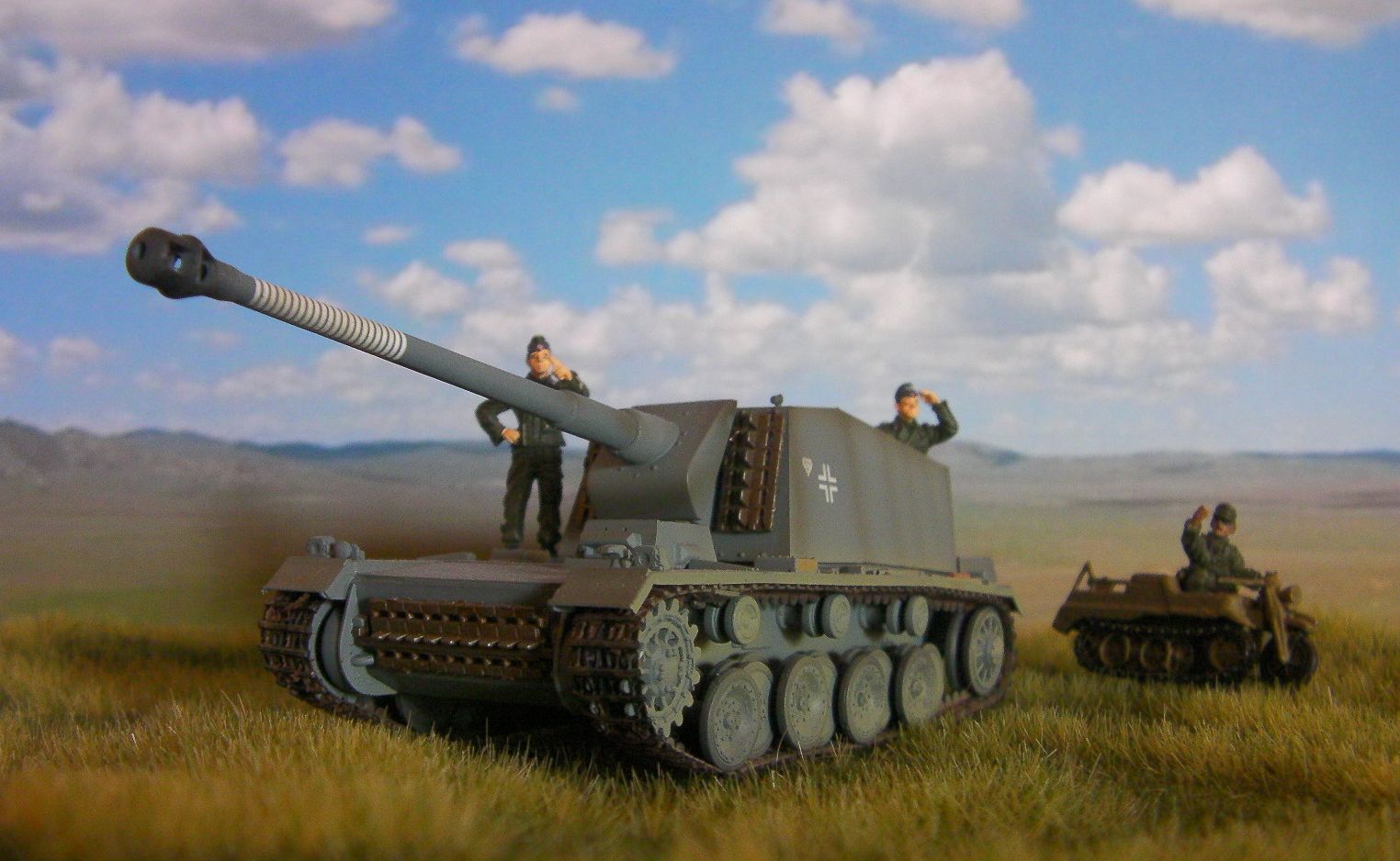 Panzer Sloped Armor: 12.8 cm Selbstfahrlafette "Sturer Emil"