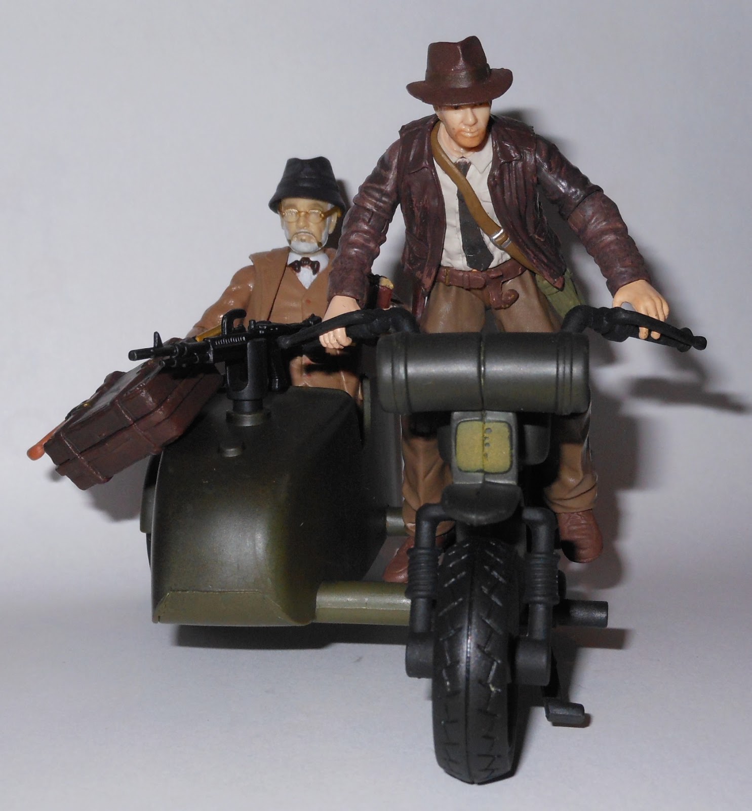 Figuras de Acción A Go-Gó: INDIANA JONES (SUB-MACHINE GUN) (INDIANA ...