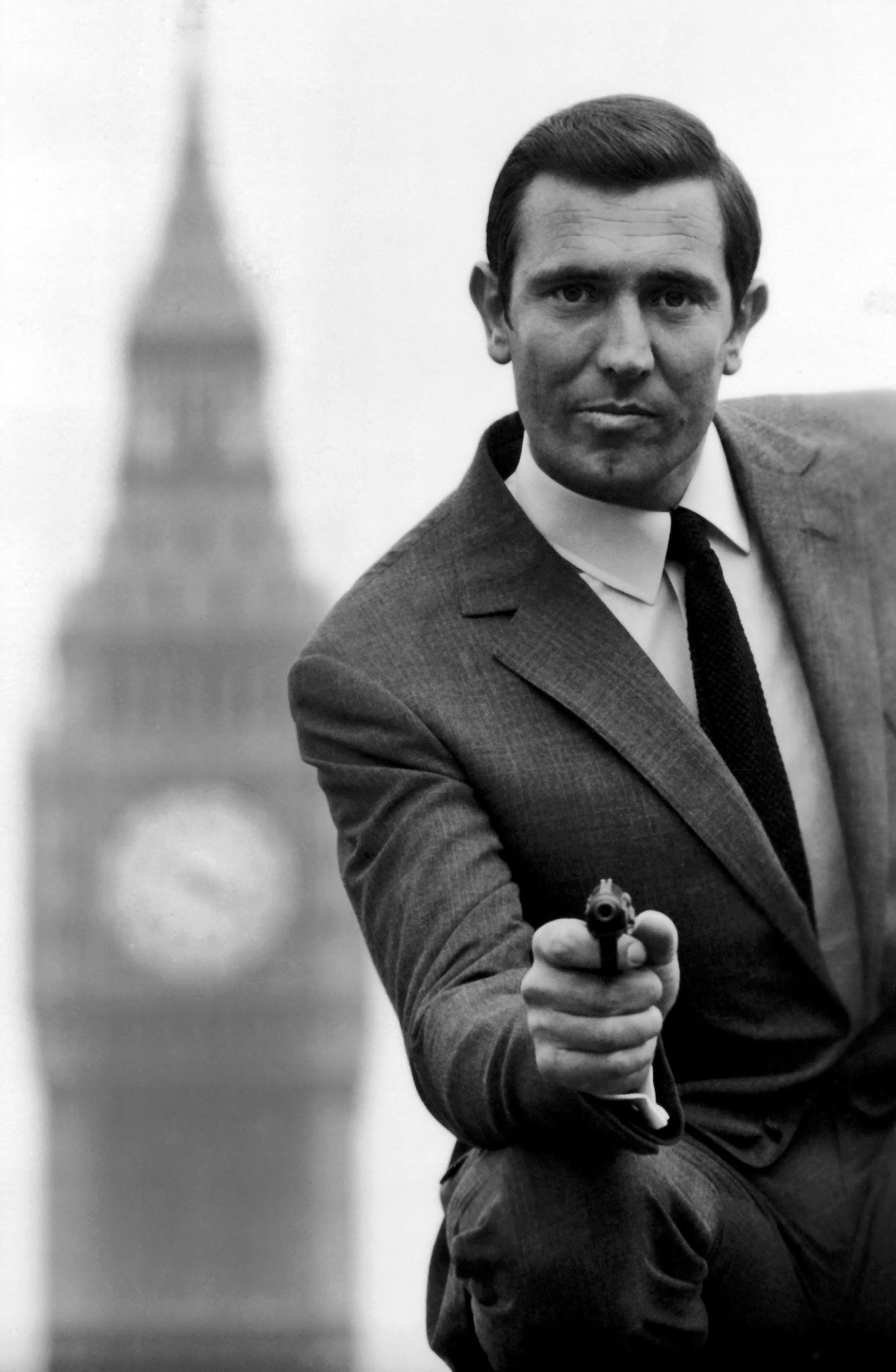 Welcome to RolexMagazine.com: Chapter 5: George Lazenby: On Her Majesty ...