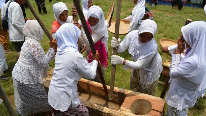 Blognya Abas: Ngagendreh di Saung Lisung