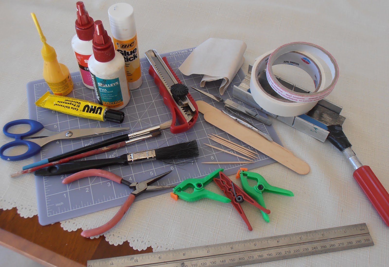 dolls houses and minis: A Miniaturist's Tool Kit