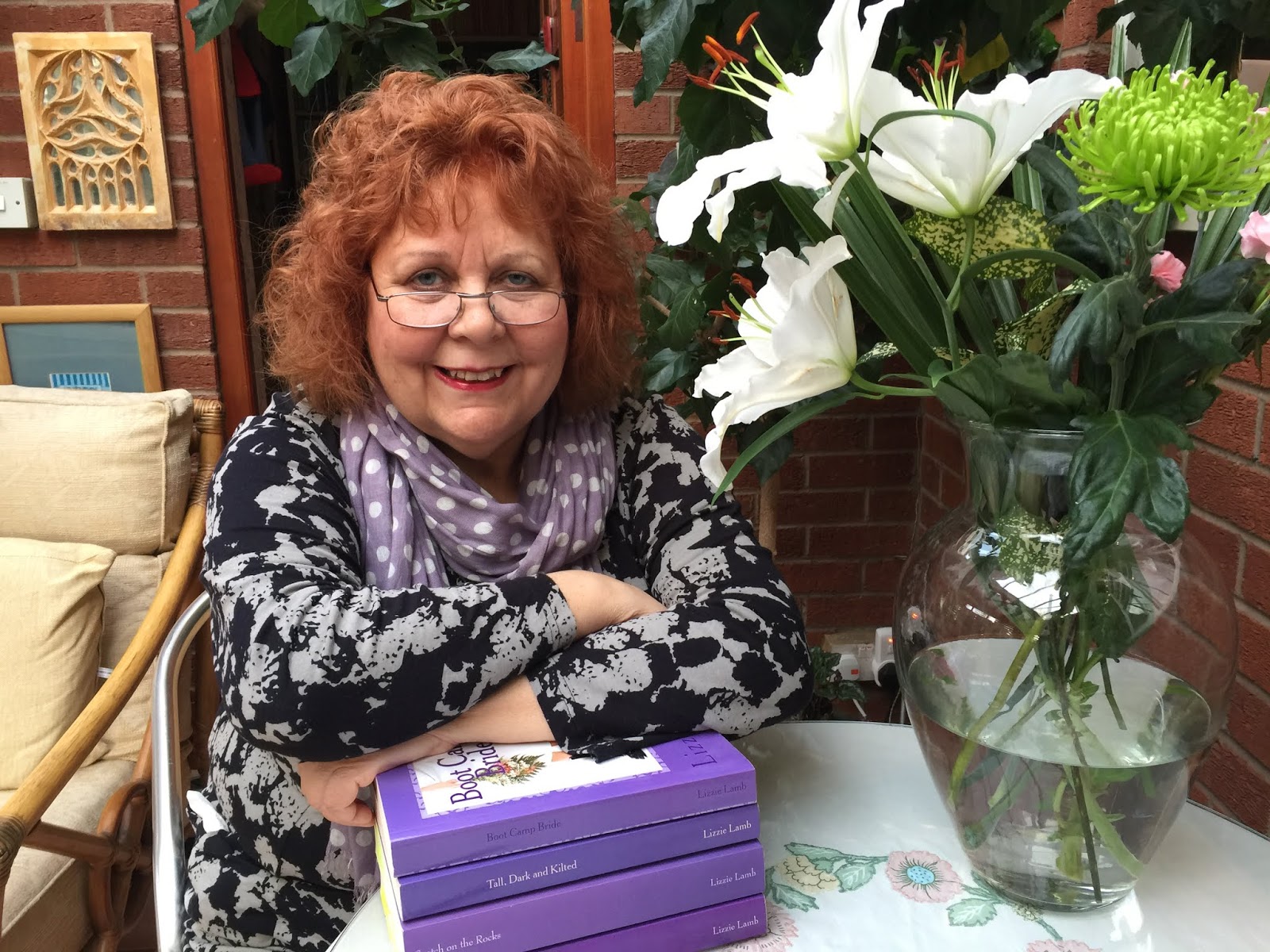 The Writing Greyhound: Interview: Lizzie Lamb