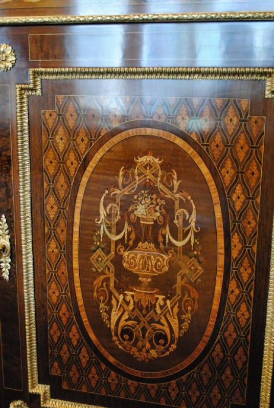 Eye For Design: French Marquetry......Beautiful To Decorate With