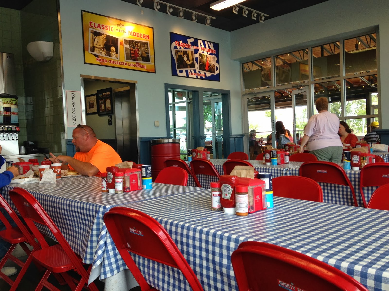 The Austin Texas Bucket List: Mighty Fine