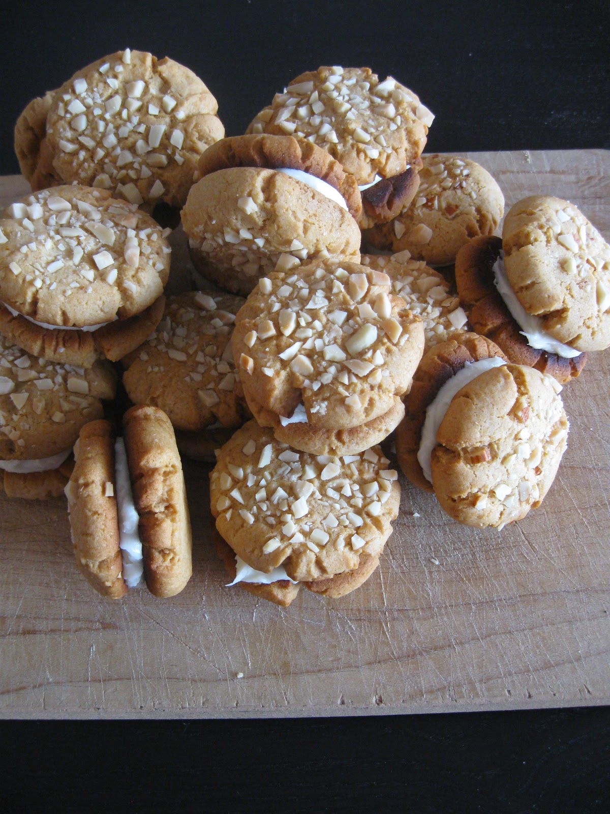 In Colorful Waters: Holiday Cookie Recipe (and the 1000 Cookie Party)