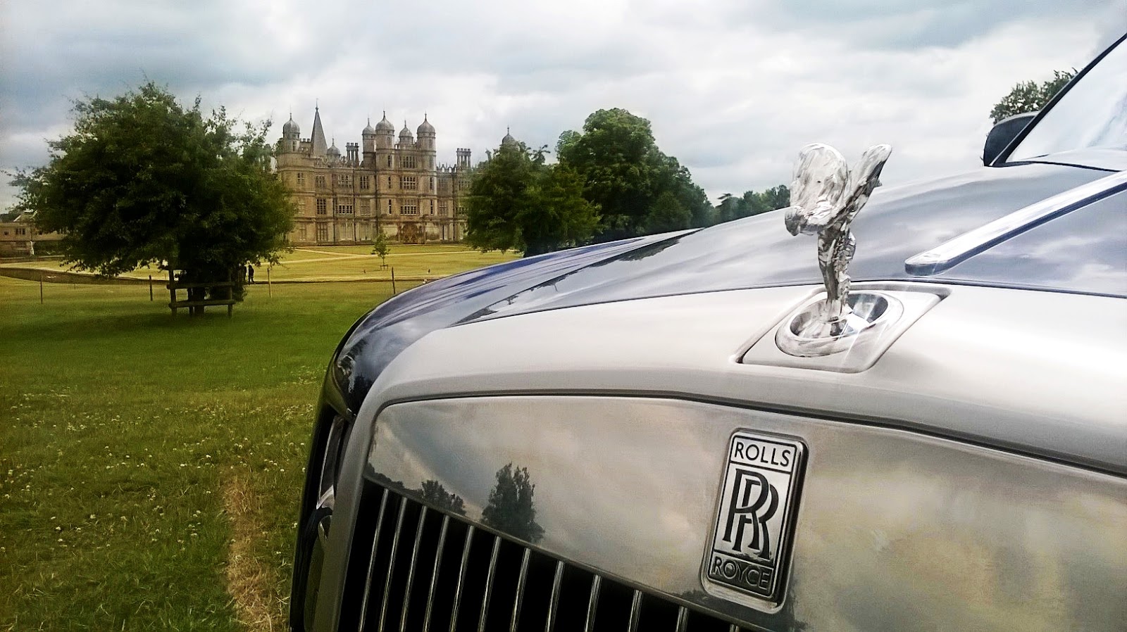BLOG DO JORNALISTA ARNALDO MOREIRA: Rolls-Royce Motor Cars celebrates ...