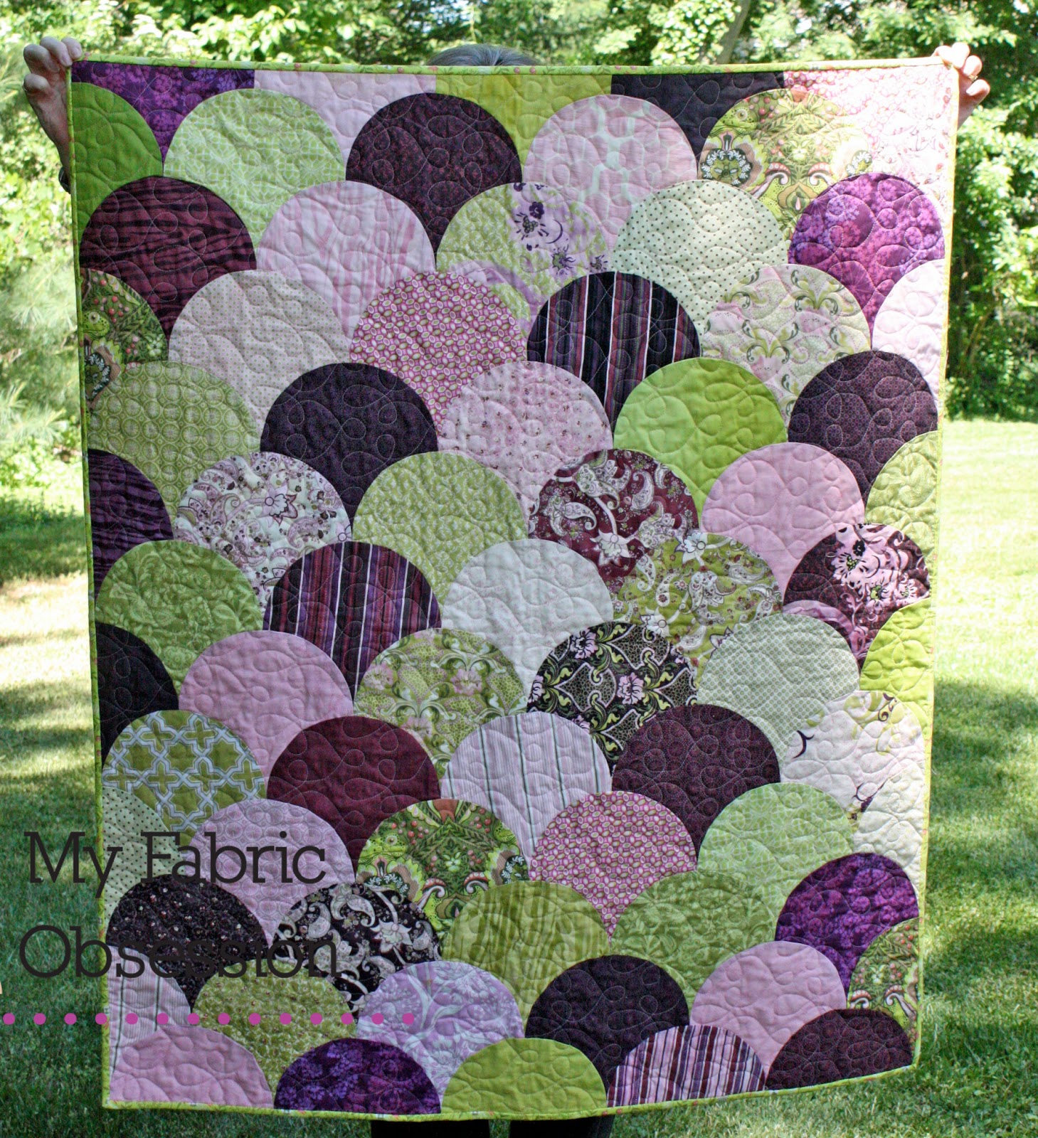 My Fabric Obsession: Clamshell Quilt: a Finish