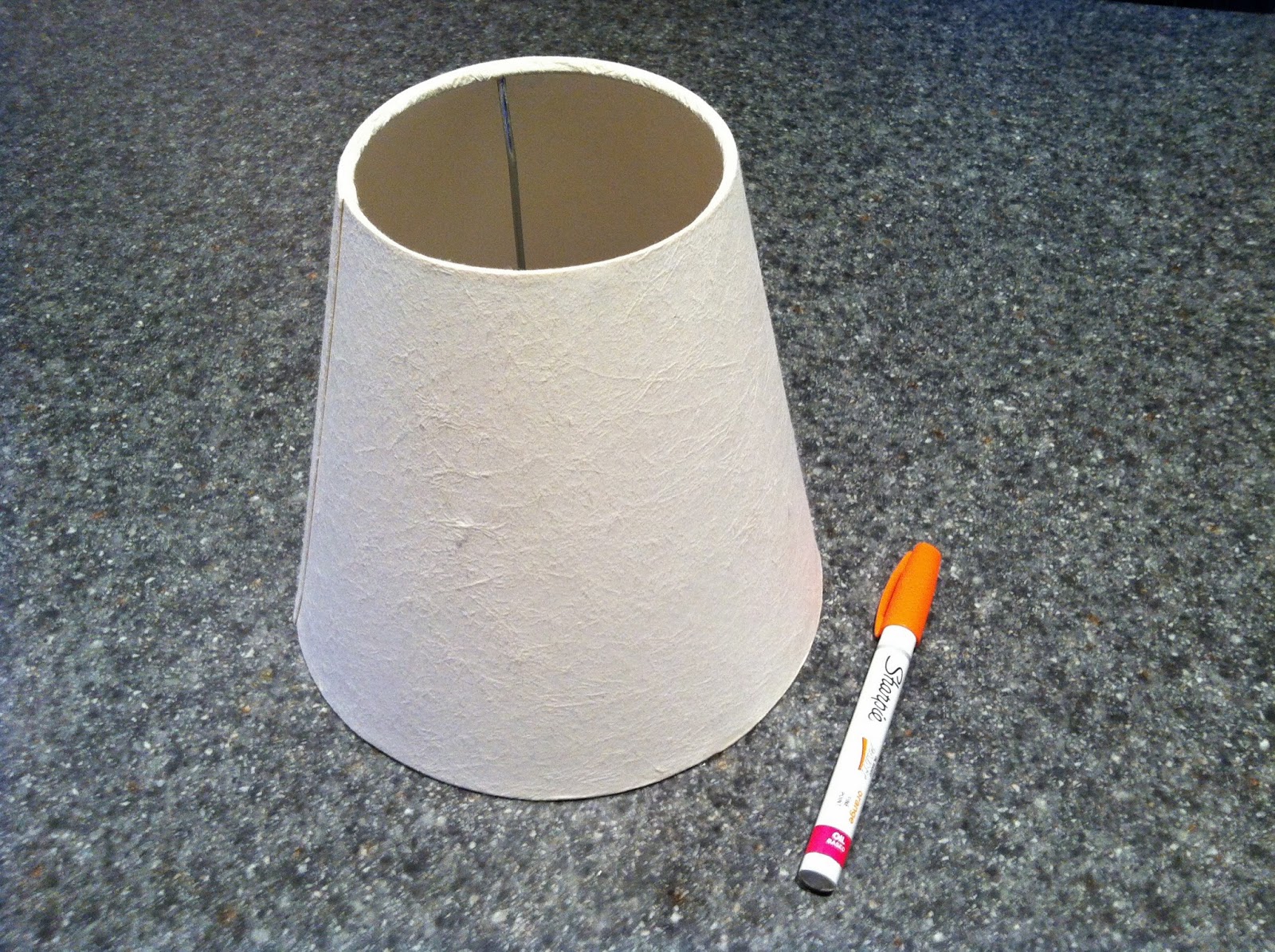 L'obsession du jour: DIY Graphic Lampshade and a Nursery Sneak-Peak