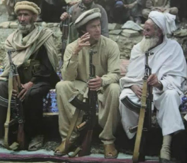 Imran Khan With Gun and Pathan Cap ~ Asif Zardari Bhutto