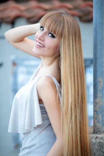 Intervista alla bellissima Georgia Viero: la diretta è la vera palestra