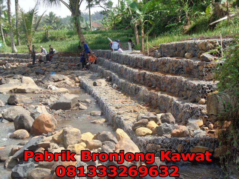 Cara Memasang Bronjong Kawat - Bronjong Batu Kali 081333269632