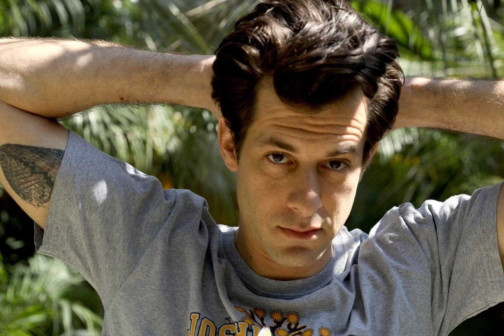 Mark Ronson para Evening Standard Magazine en fotos de Bay Garnett