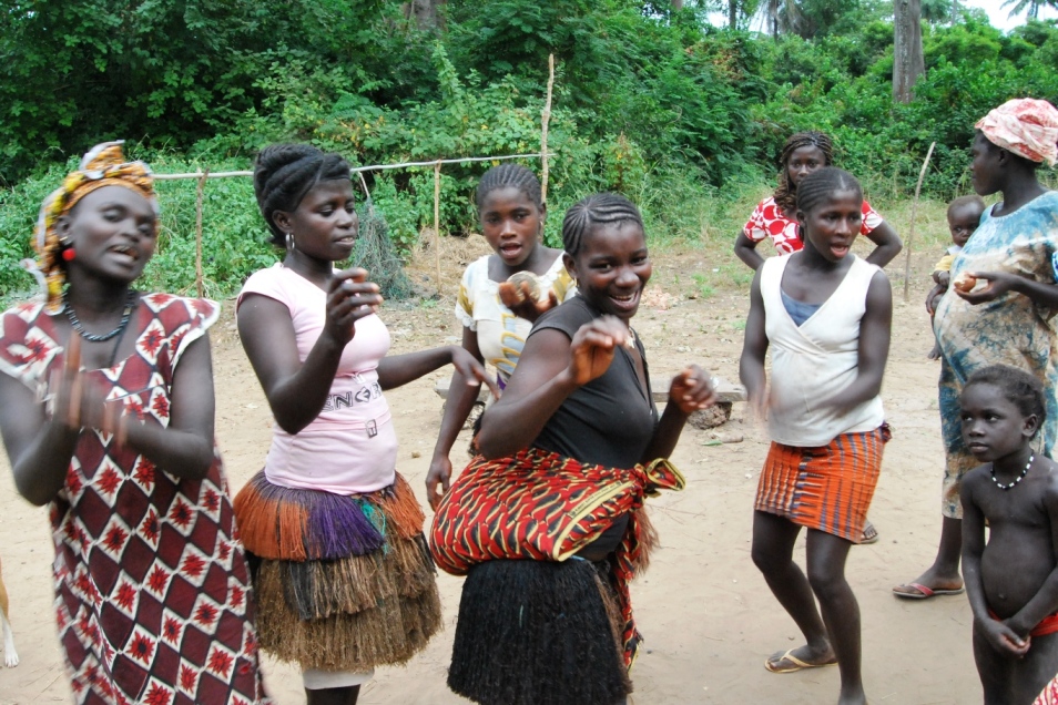 Luís Graça & Camaradas da Guiné: Guiné 63/74 - P8006: Blogpoesia (134 ...